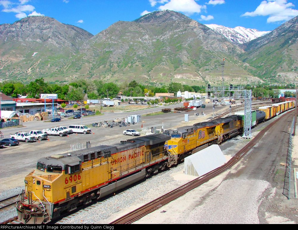 UNION PACIFIC'S DENVER-SALT LAKE CITY MANIFEST.JUNE 2,2010.PROVO,UTAH.